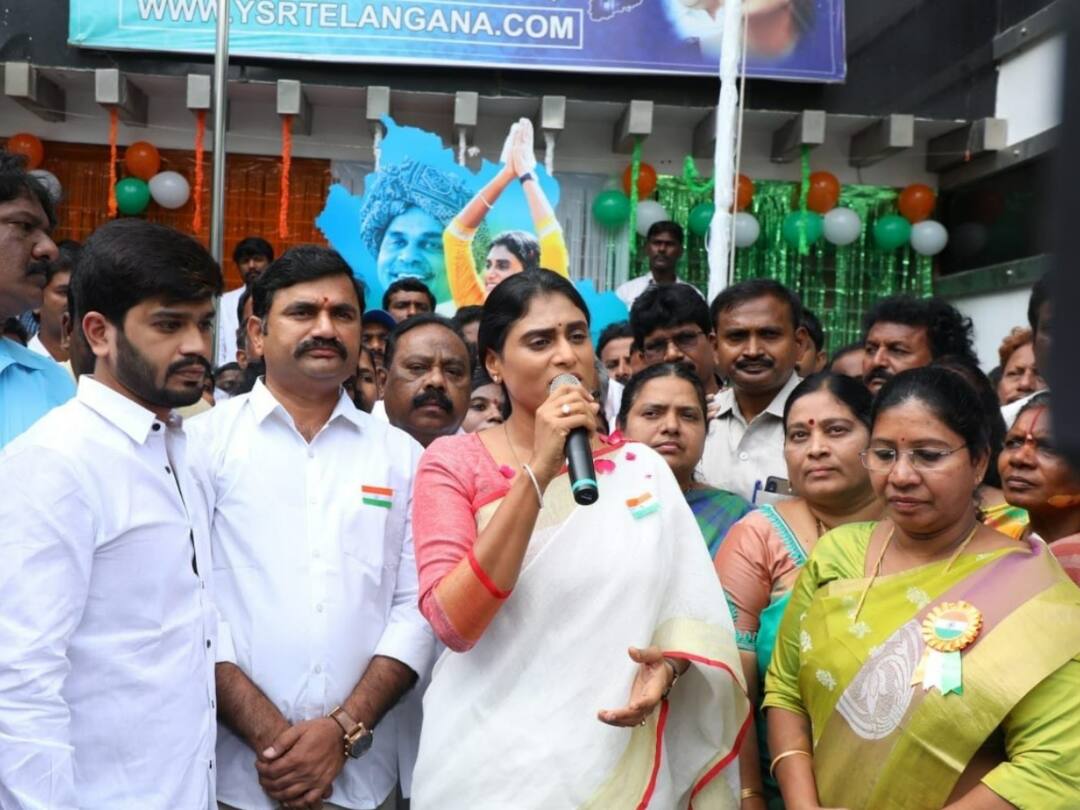 ys sharmila padayatra in indian book of records know details | కొత్త చరిత్ర సృష్టించిన షర్మిల ...