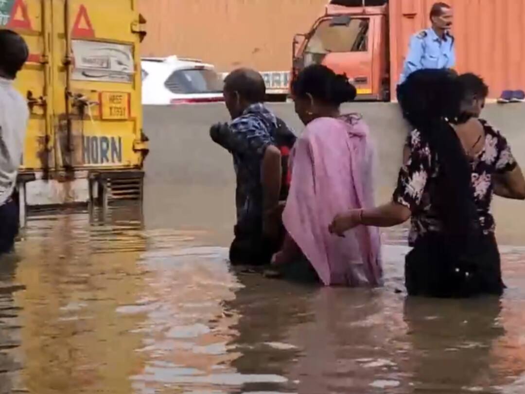 Delhi Gurugram Roads Heavy Waterlogging After Rain Showers In National Capital Slows Daily Life