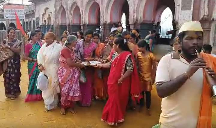 Nag Panchami celebrated at Jejuri gad by serving traditional plate of ...