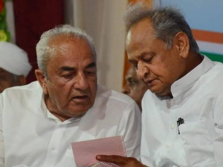 Ashok Gehlot Minister Sukhram Bishnoi and Sons get Death Threats Gangster absconding Police in ...