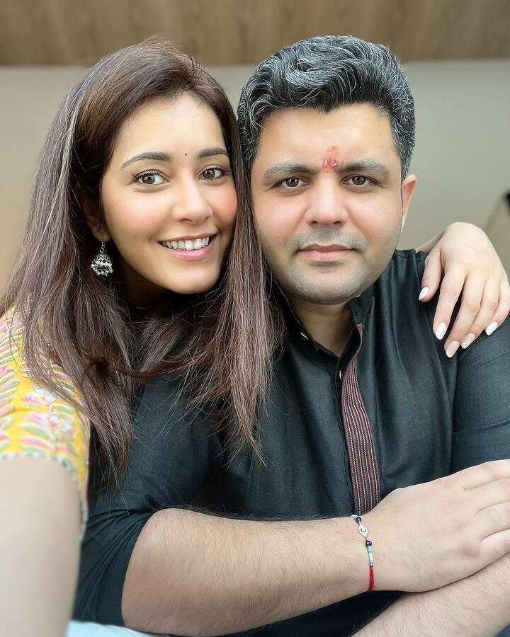 Raksha Bandhan 2023 in Allu Sneha Reddy, Rasi Khanna and manjula ...