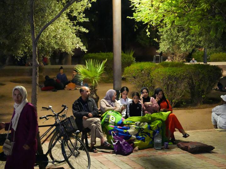 Morocco Earthquake Aftermath People Sleep On Bench Due To Homelessness ...