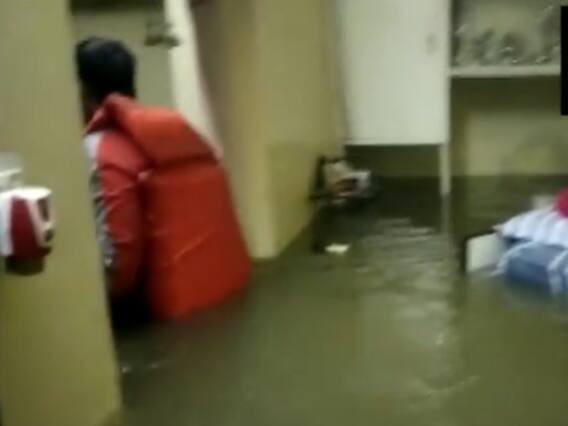 Nagpur Floods Buses Submerged Schools Shut People Wade Through Waist Deep Water As Rain Lashes ...