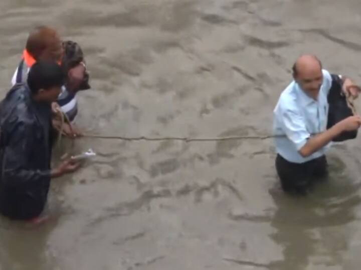 Nagpur Floods Buses Submerged Schools Shut People Wade Through Waist Deep Water As Rain Lashes ...