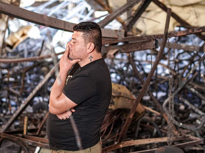 Aftermath Of Iraq Wedding Hall Fire In Mosul Hamdaniya Iraq Nineveh ...
