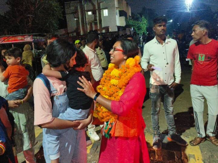 MP Chhatarpur Deputy Collector Nisha Bangre gets bail Digvijay Singh ... MP Chhatarpur Deputy Collector Nisha Bangre gets bail Digvijay Singh ...