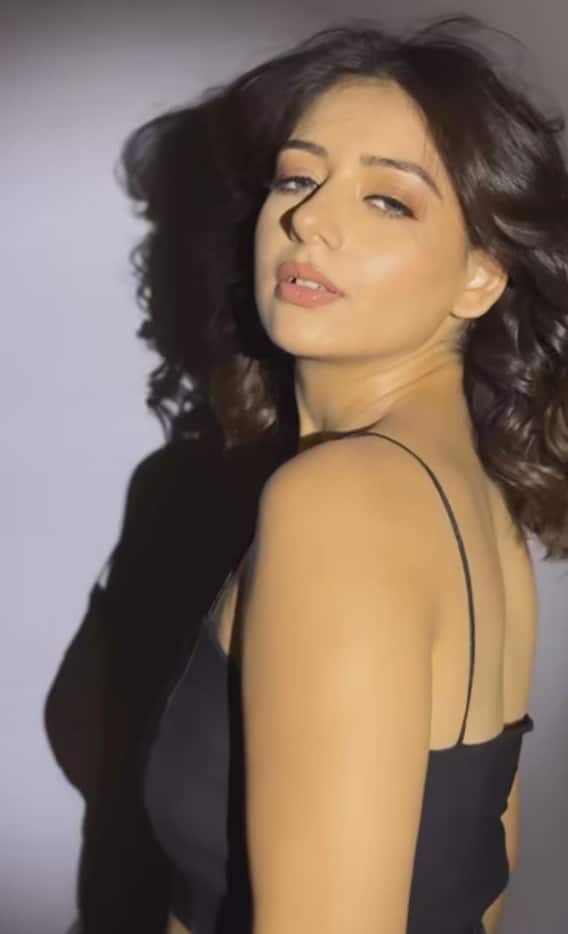 Punjabi-actress-tania-steals-all-the-limelight-in-black-outfit-see-her ...