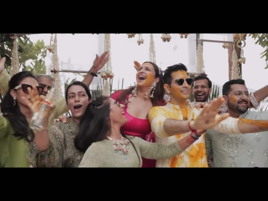 Parineeti Chopra Raghav Chadha Haldi And Choora Ceremony Video, WATCH
