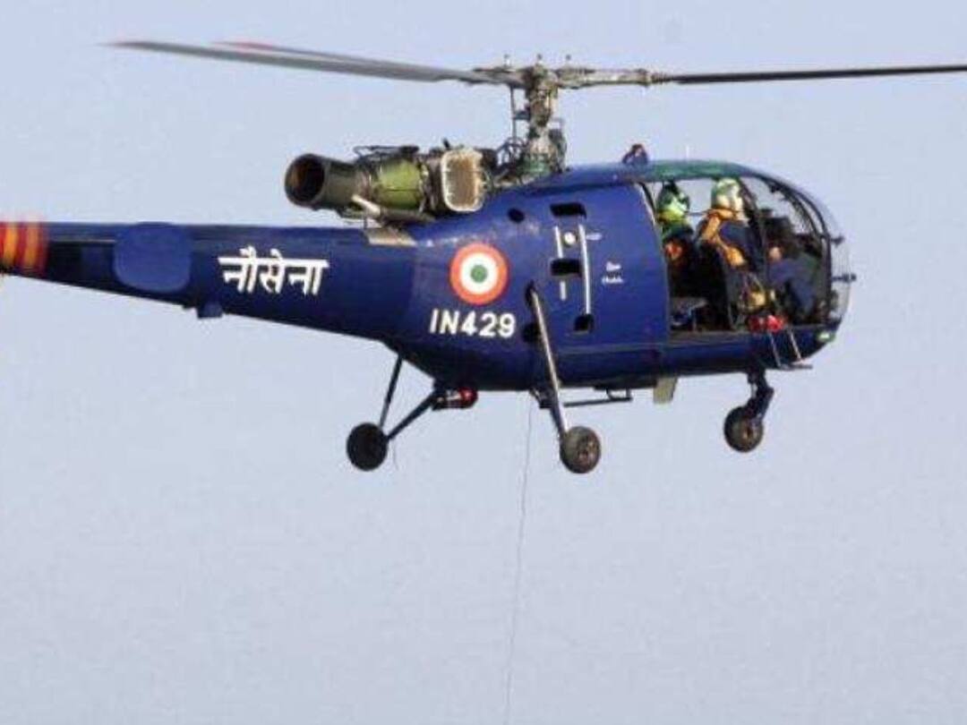 Navy helicopter crashes in Kochi at INS Garuda runway, 1 reportedly ...