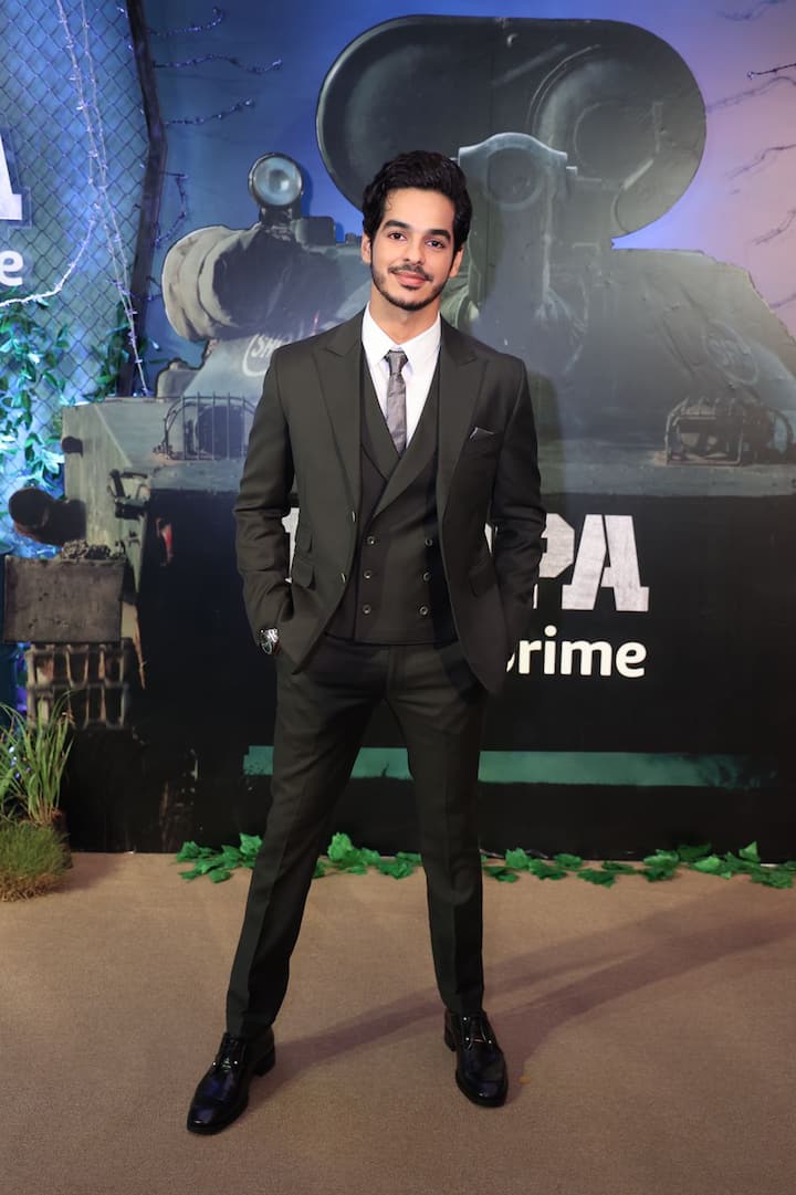 Ishaan Khatter, Mrunal Thakur, Aditya Roy Kapur And Others Attend ...