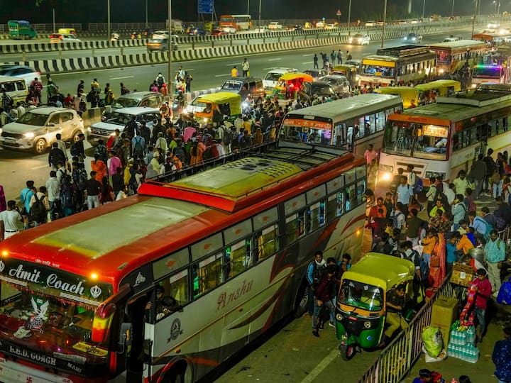 Rangoli, Sweets And Massive Traffic Jams Mark Diwali Preparation In ...