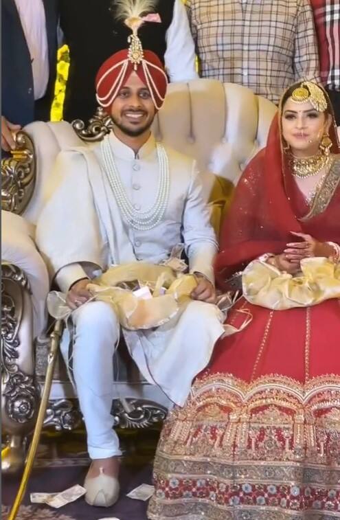 Laddi Chahal who is bound by marriage beautiful pictures came out with ...