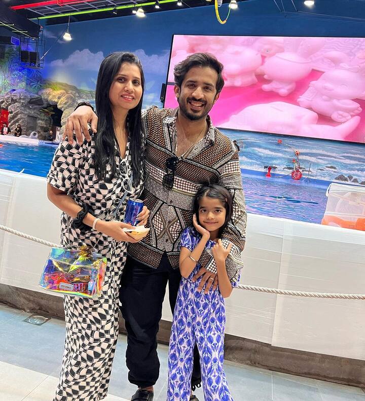 Anchor Ravi Family Photos in Dubai | Anchor Ravi: ఫ్యామిలీతో దుబాయ్‌లో ...