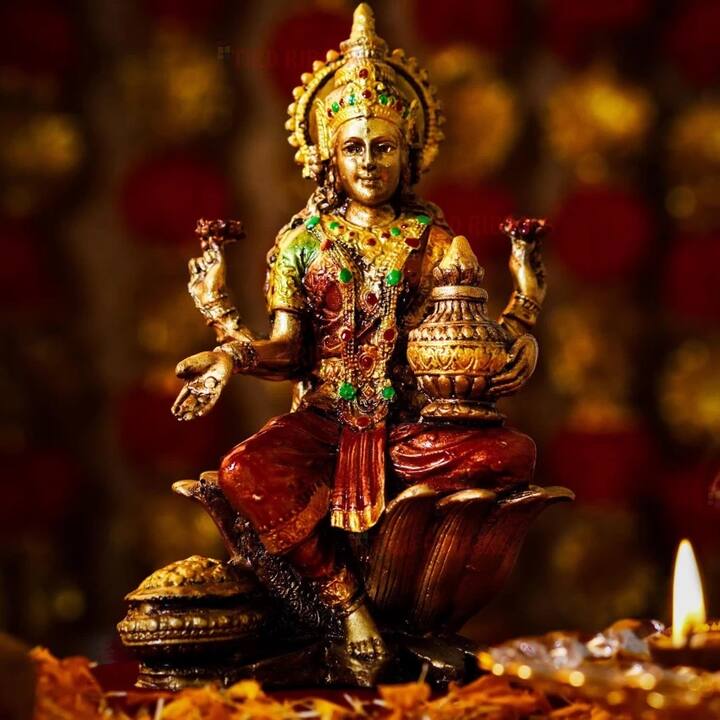 Laxmi Devi Blessings sukra pradosh vrat 2023 know the rituals | Maa ...