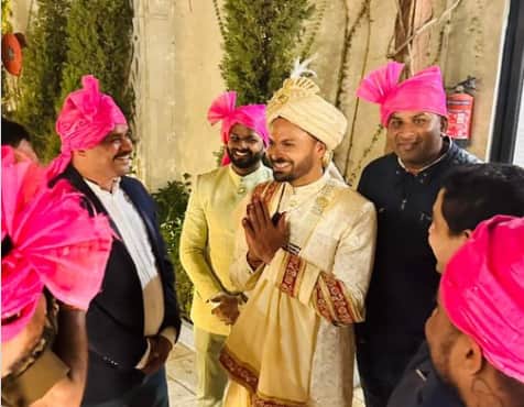 IN PICS Indian Cricketer Mukesh Kumar Marries His Girlfriend Pictures Getting Viral | Mukesh ...