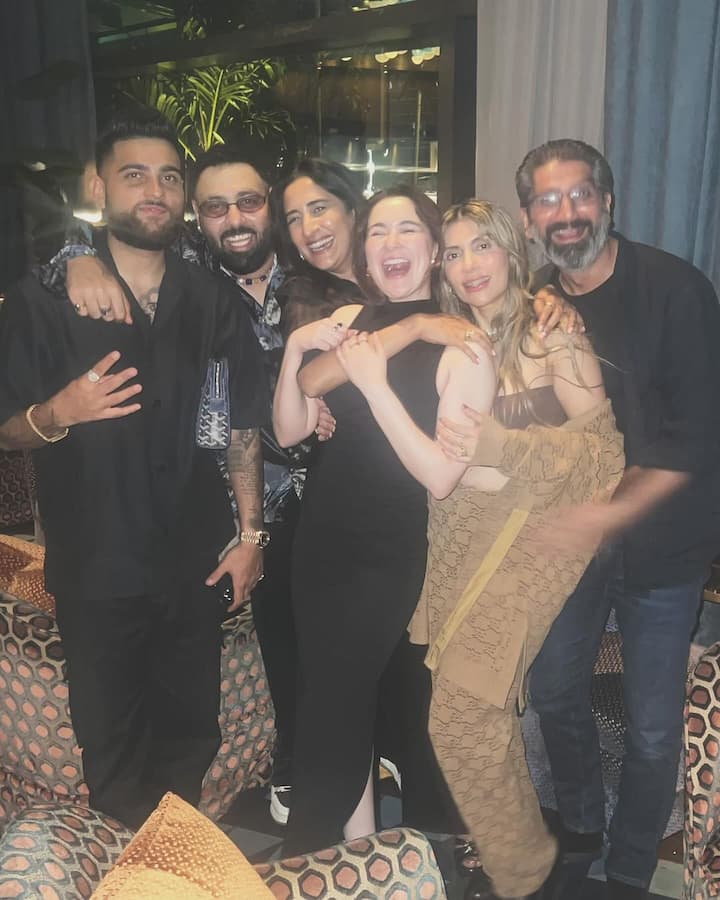 Pakistani Actor Hania Aamir Hangs Out With Rapper Badshah Check Out The Pics