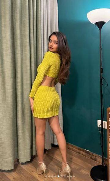Anushka Sen Bold Photos In Yellow Cutout Dress | Anushka Sen: ਅਨੁਸ਼ਕਾ ...