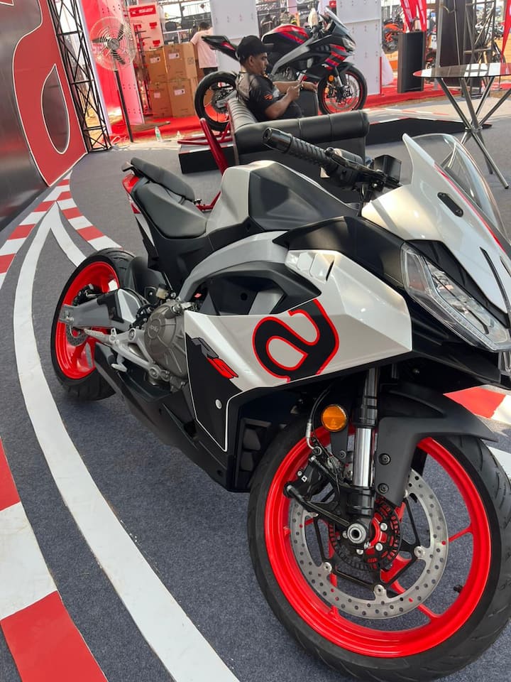 Aprilia RS 457 Made-In-India Superbike Launched At Rs 4.1 Lakh Photos ...