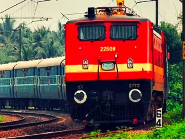 know why there are only 24 coaches in passenger trains | जानिए क्यों ...