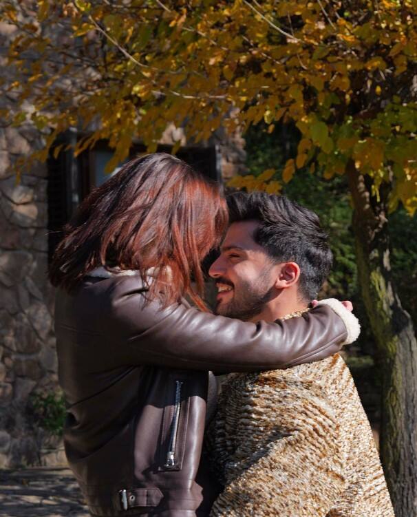 pakistani-actress-hania-aamir-romantic-holiday-pictures-with-mystery ...