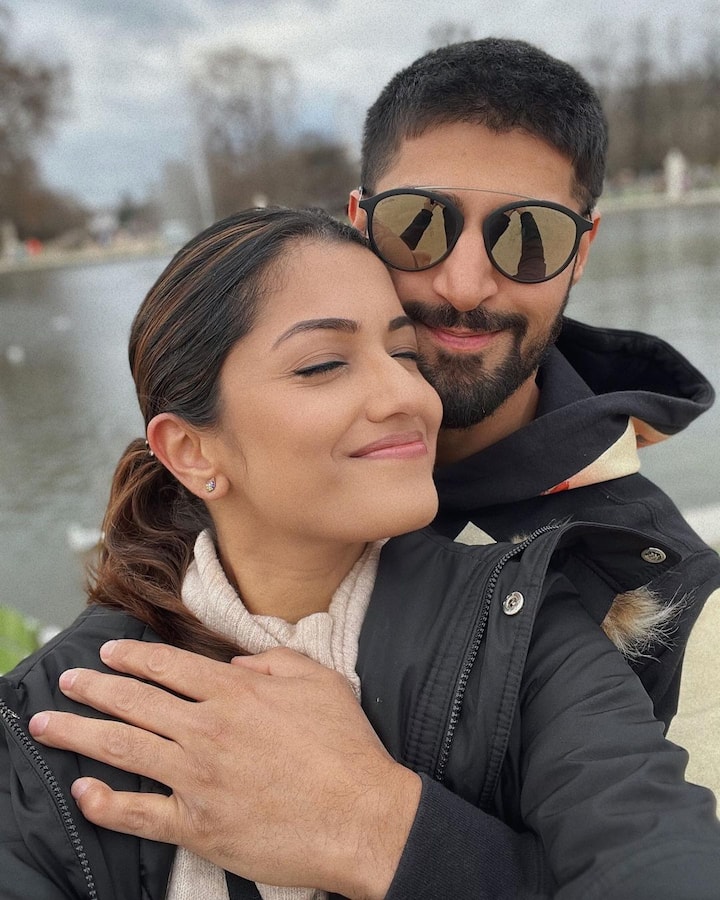 Tanuj Virwani liplocked with wife Tanya Jacob on honeymoon in paris see ...