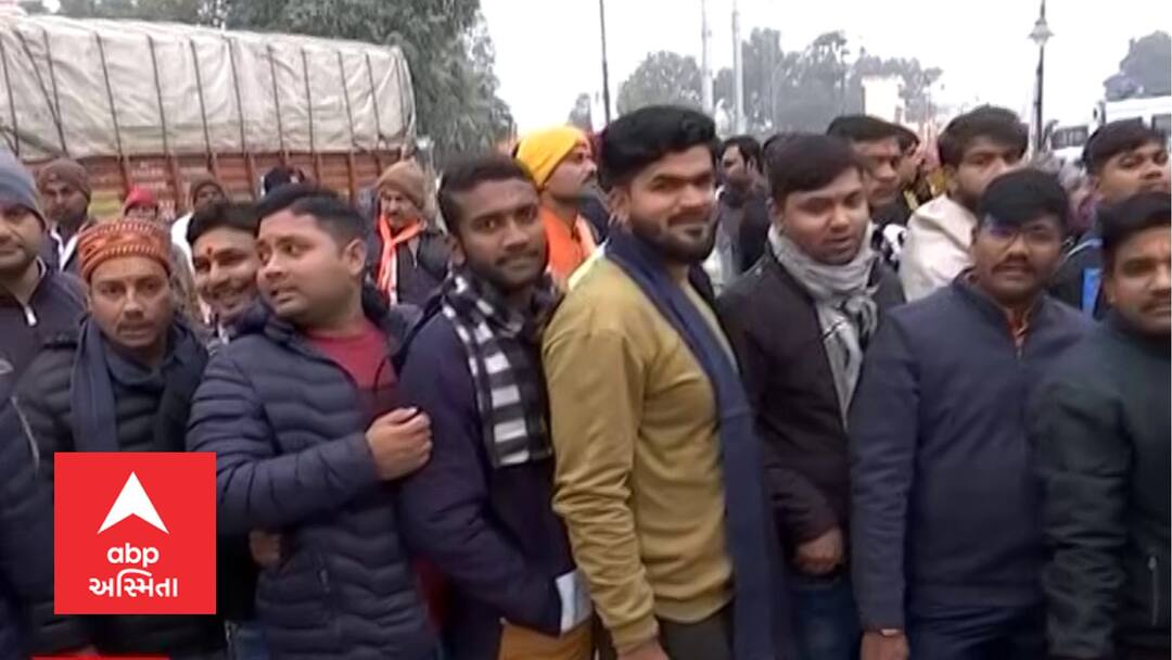 Ayodhya Ram Mandir: Huge crowd of devotees even though the temple is closed for darshan for two ...