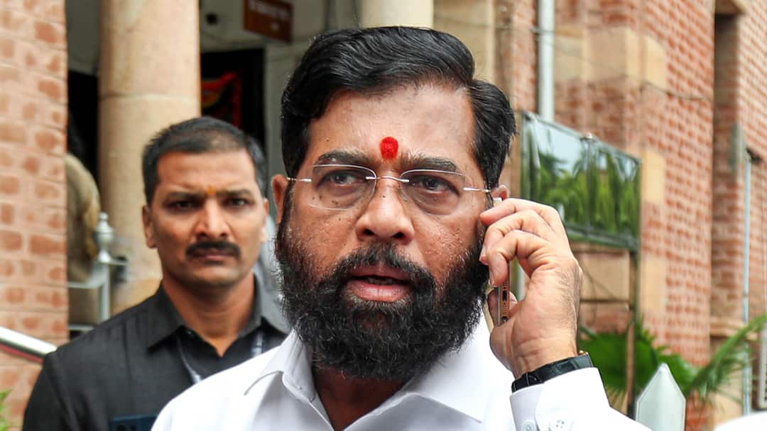 Supreme Court issues notice to Maharashtra CM Eknath Shinde on a ...