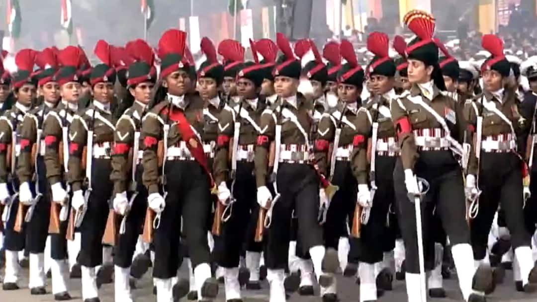 Republic Day 2024 India First All-Women Tri-Services Contingent Marches ...