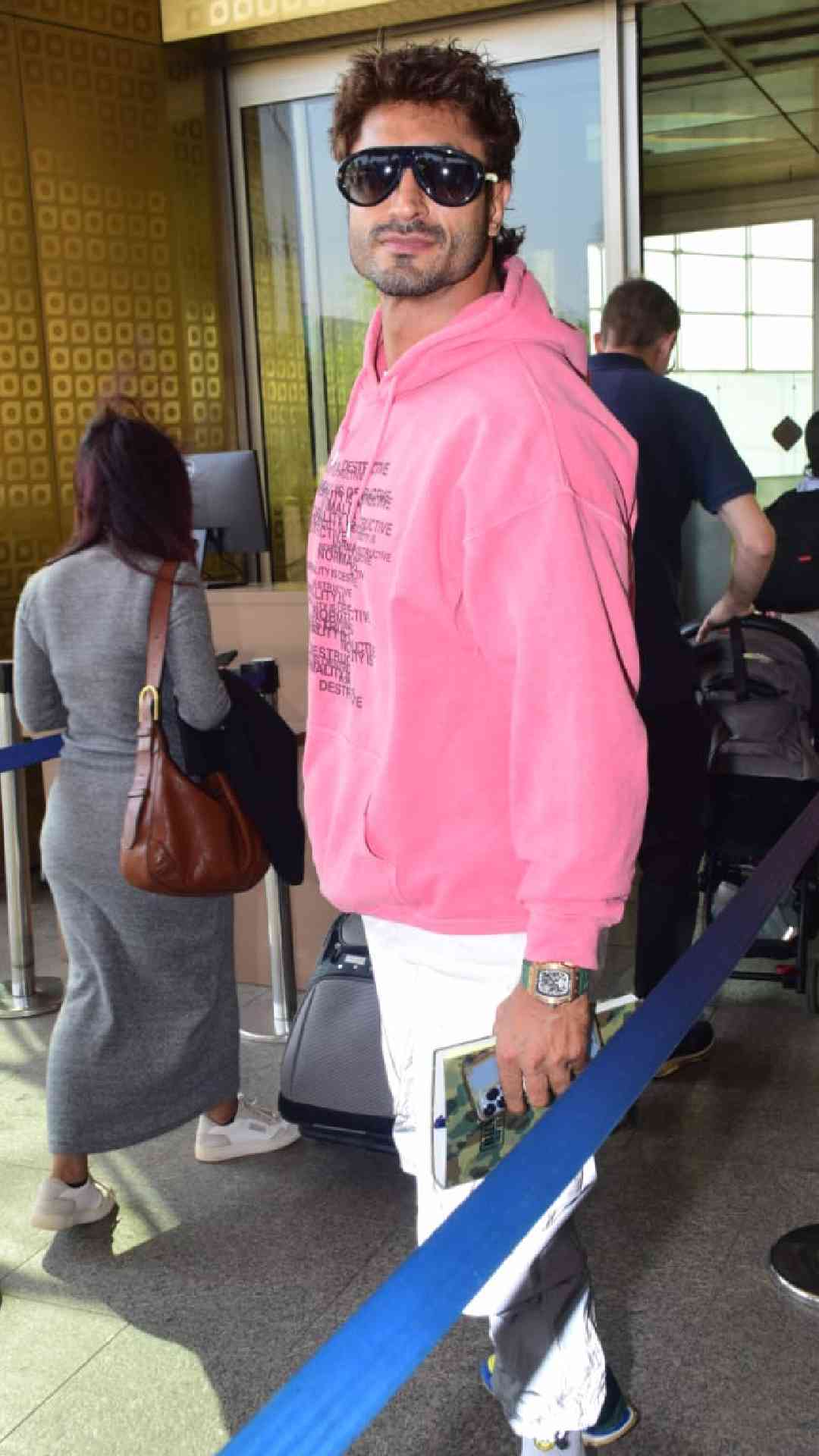 विद्युत जामवाल एअरपोर्ट स्पॉट