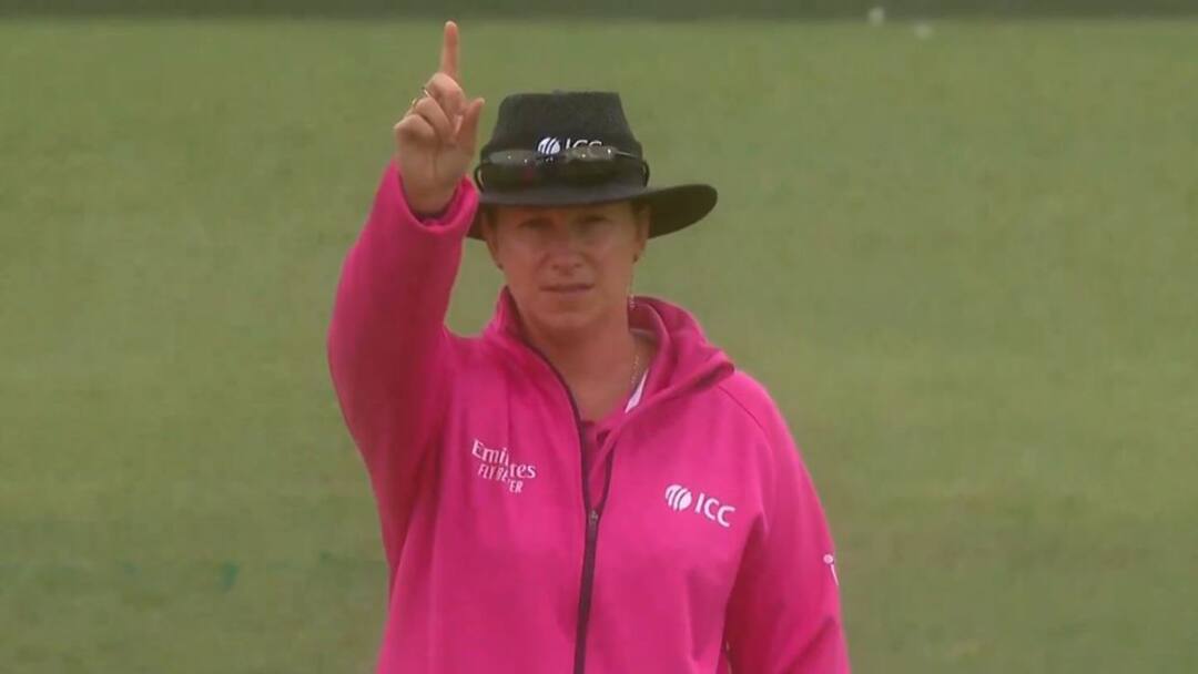Third Umpire Not Out But On Field Umpire Signals Out AUS-W vs SA-W 2nd ...