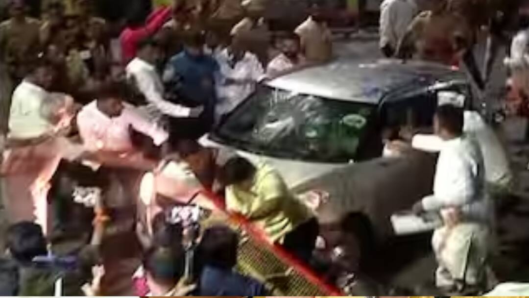 BJP workers Attack on Nikhil Wagle BJP FIR registered In parvati police ...