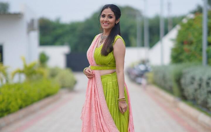 Actress Sadha latest photoshootclicks in green attaire | Actress Sadha ...