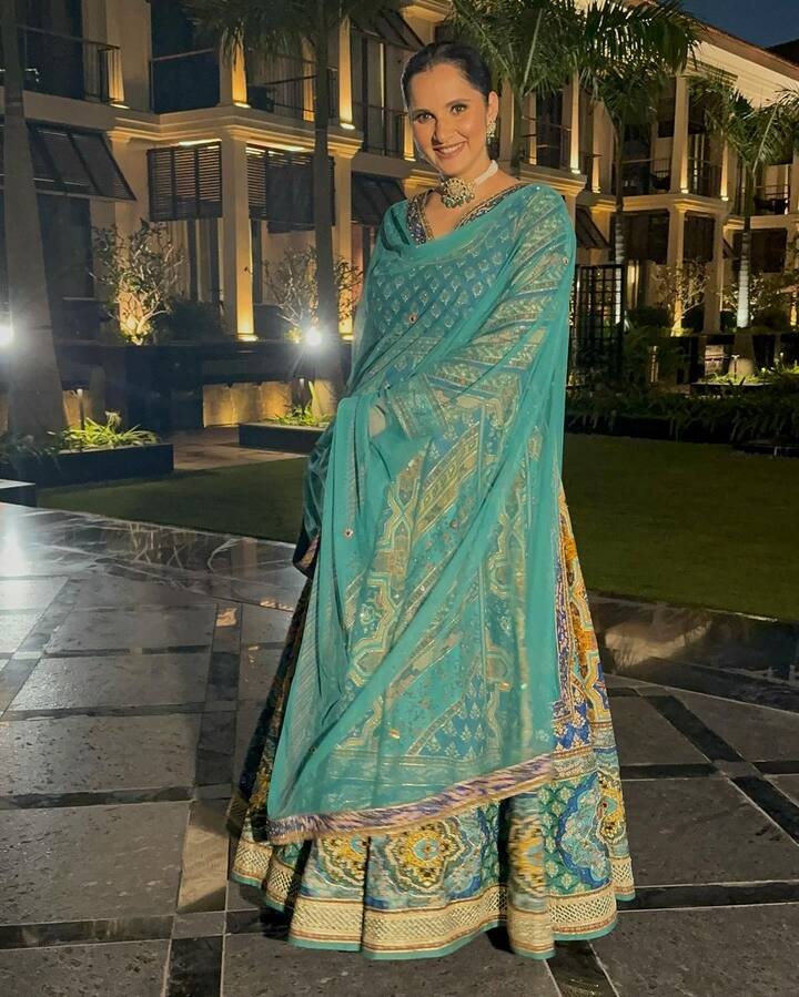 Sania Mirza shared beautiful pictures in blue traditional dress went ...