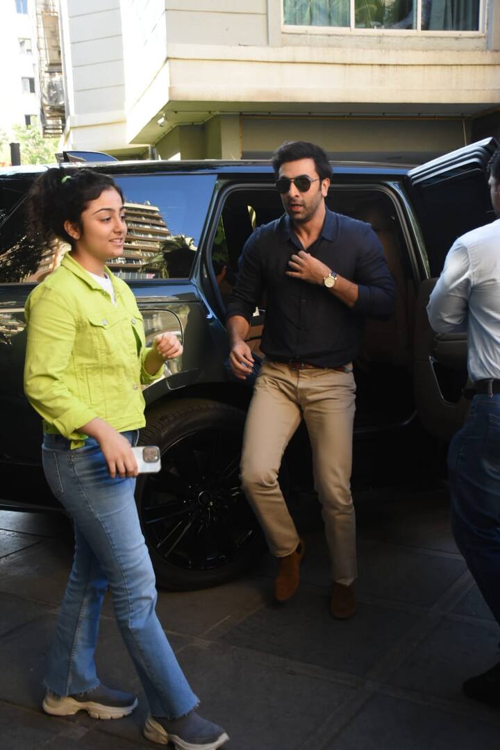 Ranbir Kapoor And Daughter Raha Attend Jeh's Birthday Bash; See Pics