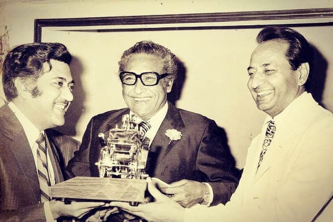 Who Is Ameen Sayani Radio Presenter Binaca Geetmala Host Passes Away At 91