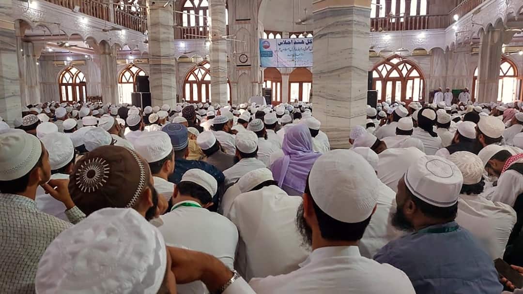 NCPCR took action on Darul Uloom Deoband regarding Ghazwa e Hind fatwa ...