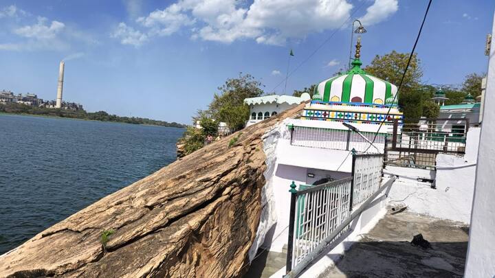 Kota Adharshila Dargah huge rock has been swinging on small stone see ...