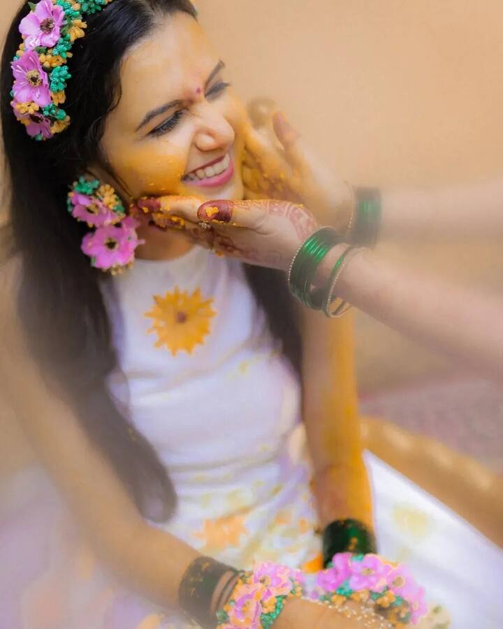 Prathamesh parab Wedding kshitija ghosalkar haldi photos social media ...