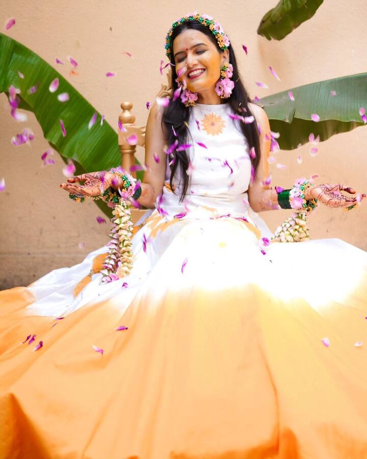 Prathamesh parab Wedding kshitija ghosalkar haldi photos social media ...
