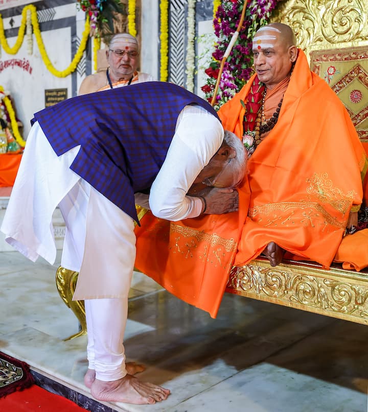 Who is Shankaracharya Swami Sadananda Saraswati Maharaj of Sarada ...