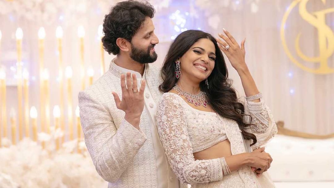 Pooja Sawant Siddhesh Chavan Wedding mehendi funcation see details here ...