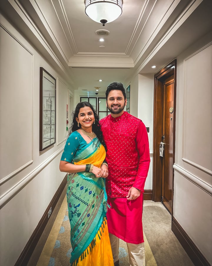 mitali mayekar shared new look in yellow saree take a look at her photos in marathi news | PHOTO ...