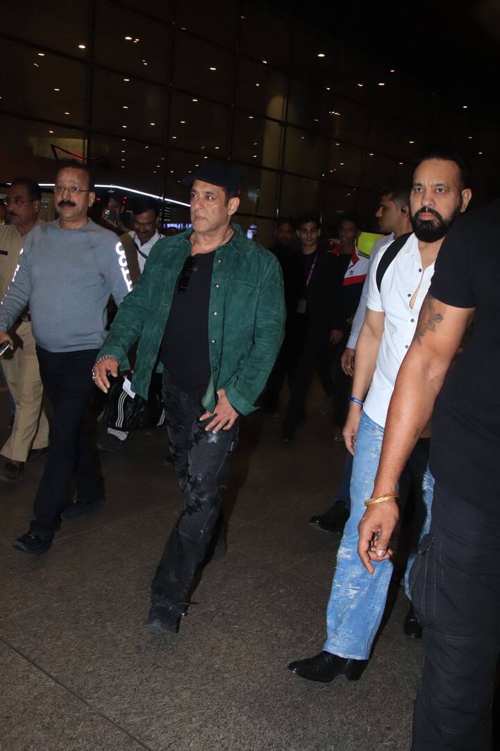 Salman Khan spotted at airport in dabang look see pictures here ...