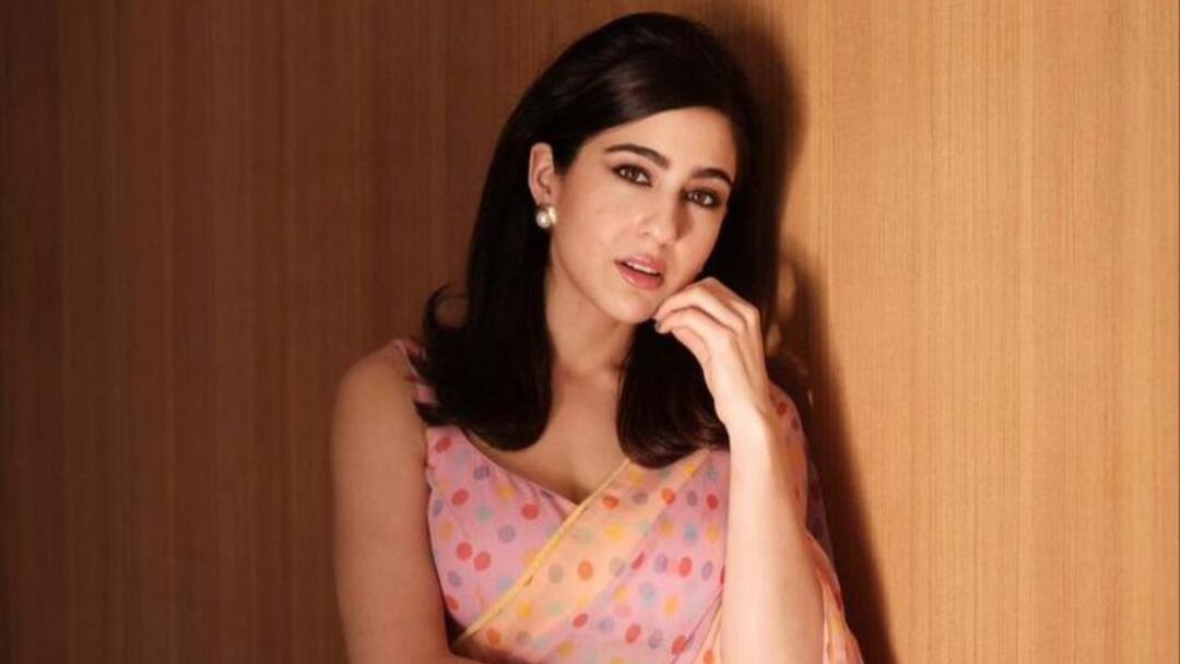 Sara Ali Khan Stunning in Retro Look Photos Goes Viral | Sara Ali Khan: రెట్రో లుక్‌తో షాకిచ్చిన ...