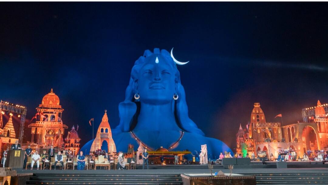 WATCH: Thousands Of Devotees From Across The World Celebrate Maha ...