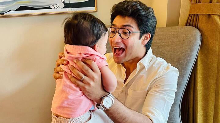 Actress Riddhima Ghosh and Actor Gourav Chakraborty shares first Photo of their Son Dheer in ...