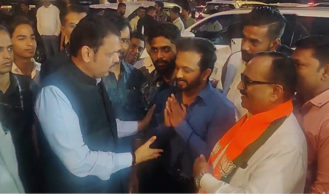 kedar jadhav meeting with BJP Devendra Fadnavis likly join bjp marathi news | पुणेकर केदार जाधव ...