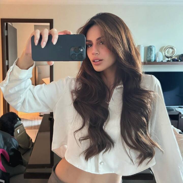 Shah Rukh Khan Son Aryan Khan Rumoured Girlfriend Larissa Bonesi Know About The Brazilian Model