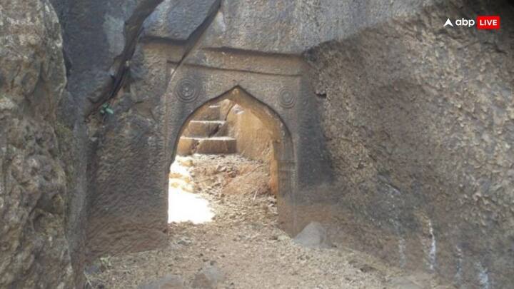 Bhaskargad Fort Mystery golden tree in Bhaskargad Fort maharashtra ...