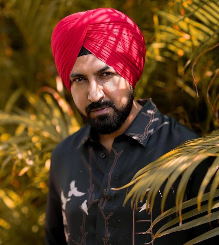 punjabi singer actor gippy grewal and shinda grewal pics father son duo ...
